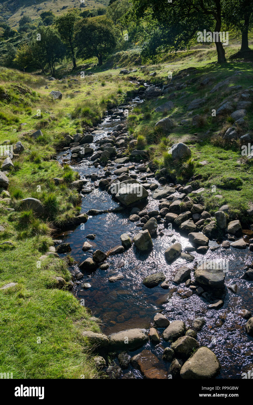 Dove stone reservoir sailing hi-res stock photography and images - Alamy