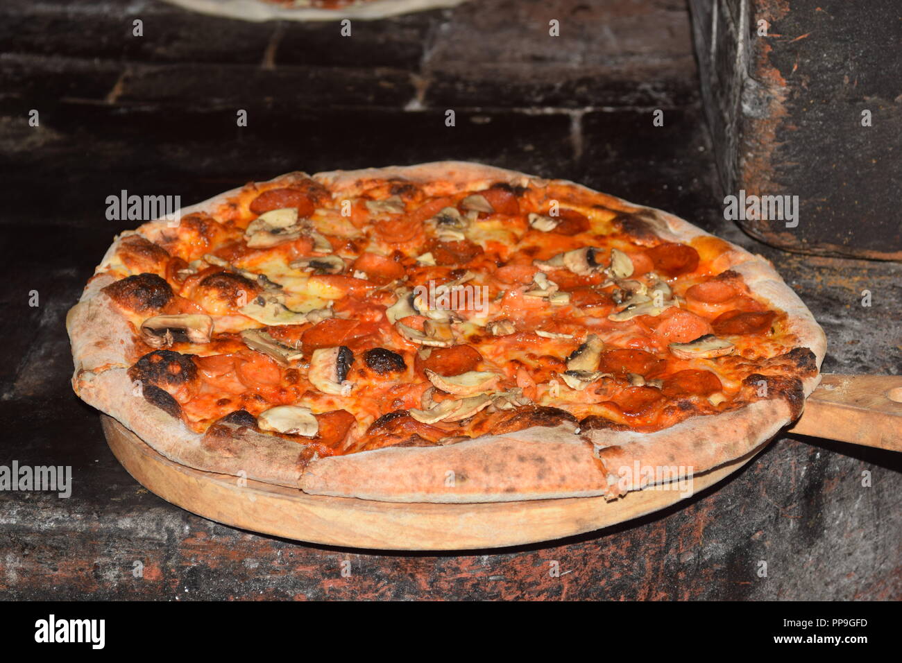 Traditional italien pizza ocen hi-res stock photography and images - Alamy