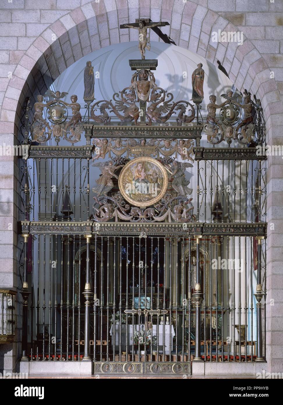 REJA DEL ALTAR MAYOR-RENACENTISTA-S XVI. Location: SANTUARIO DE NUESTRA ...