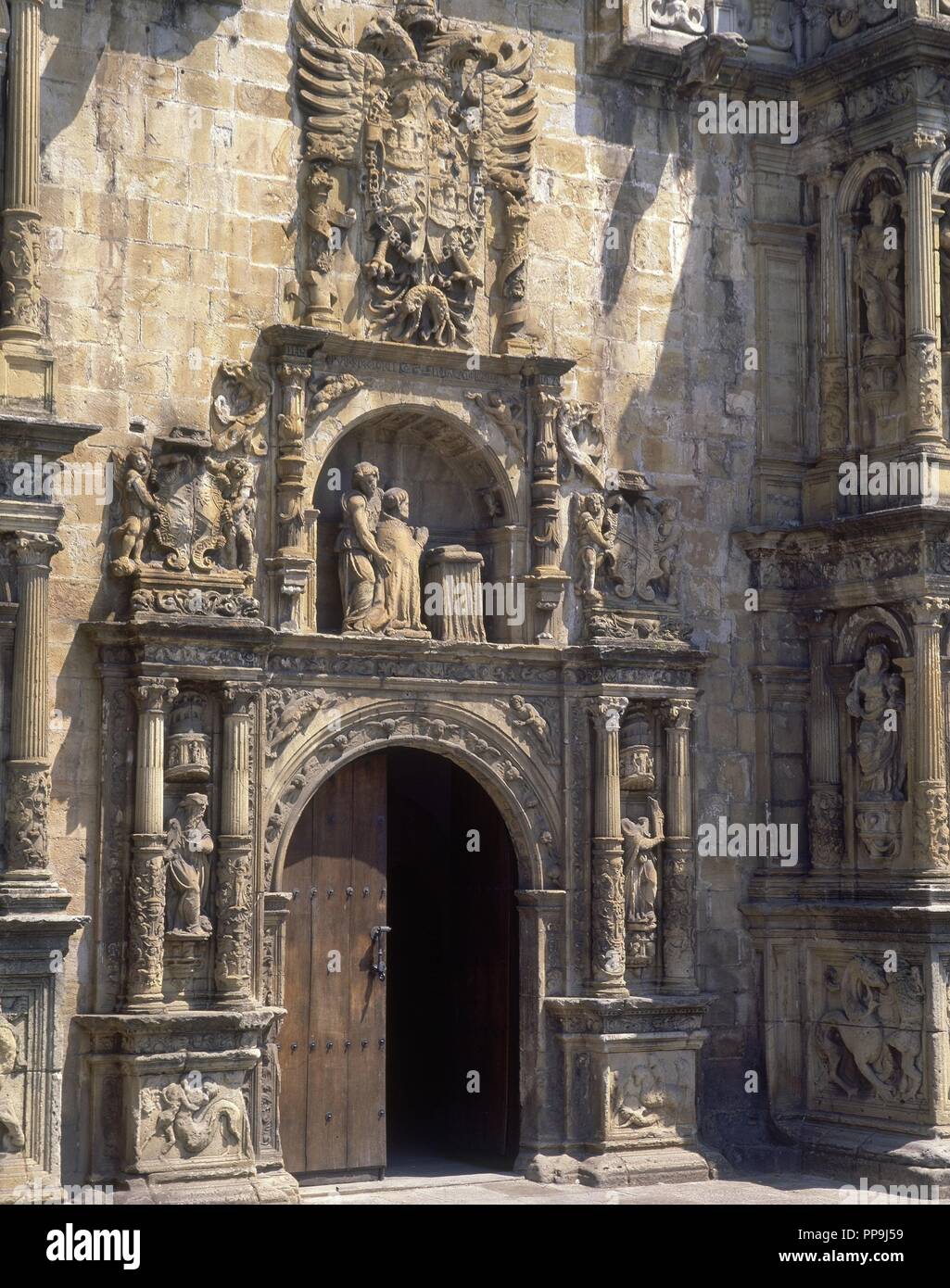 FACHADA RENACENTISTA DE LA UNIVERSIDAD DE OÑATE - 1546. Author: PICART ...
