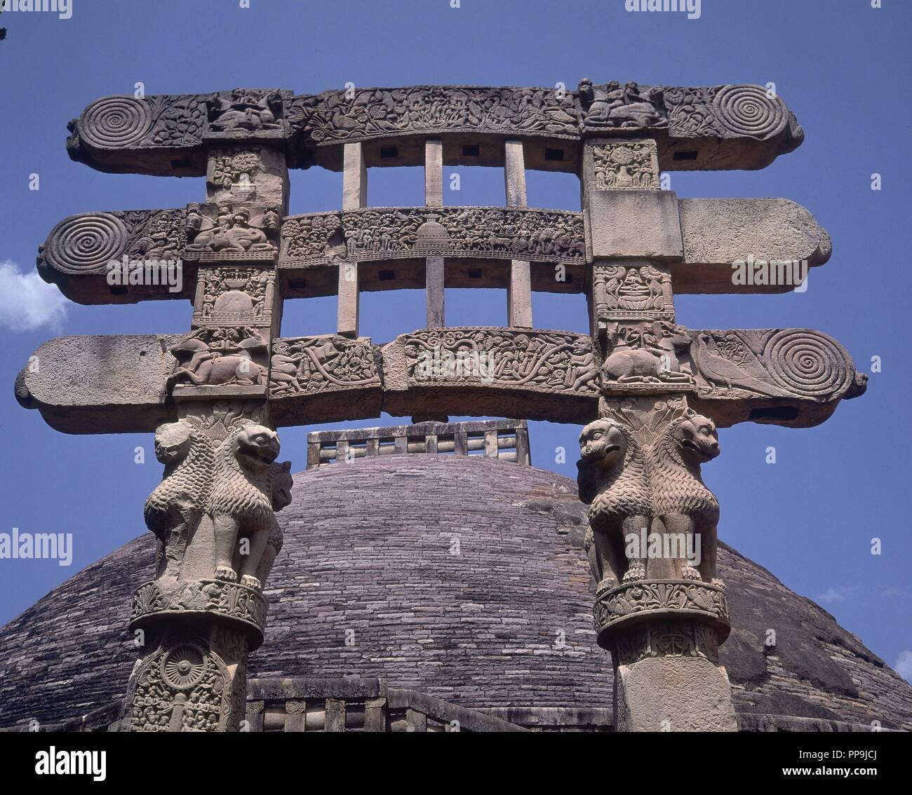 Torana de la india hi-res stock photography and images - Alamy