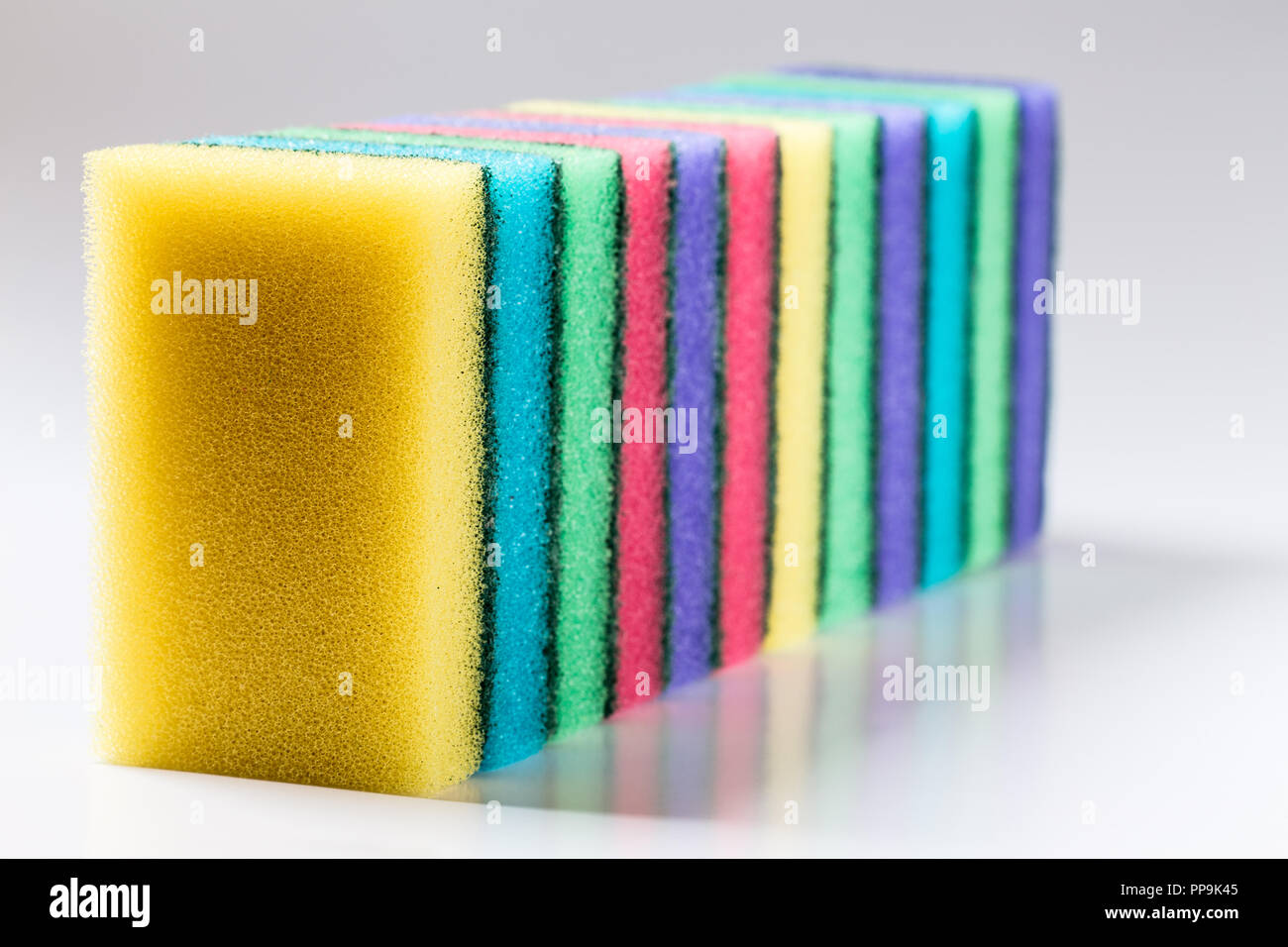 Sponge cloth hi-res stock photography and images - Alamy