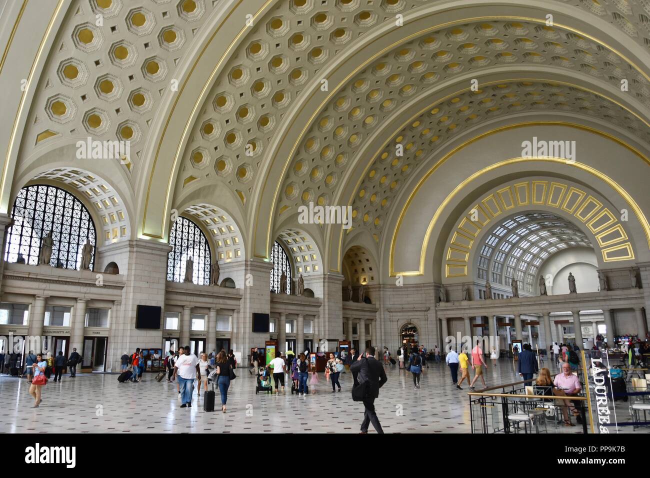 Capitol corridor train hi-res stock photography and images - Alamy