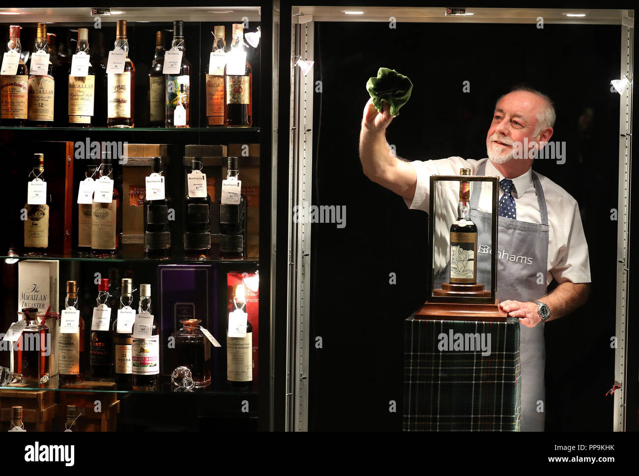 Bottle macallan valerio adami 60 year old 1926 hi-res stock photography ...