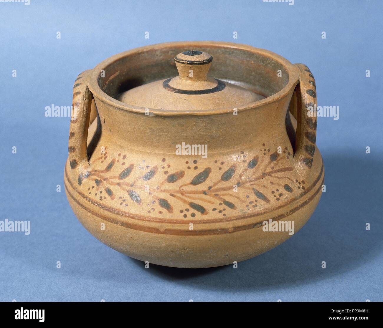 Greek pottery hi-res stock photography and images - Alamy