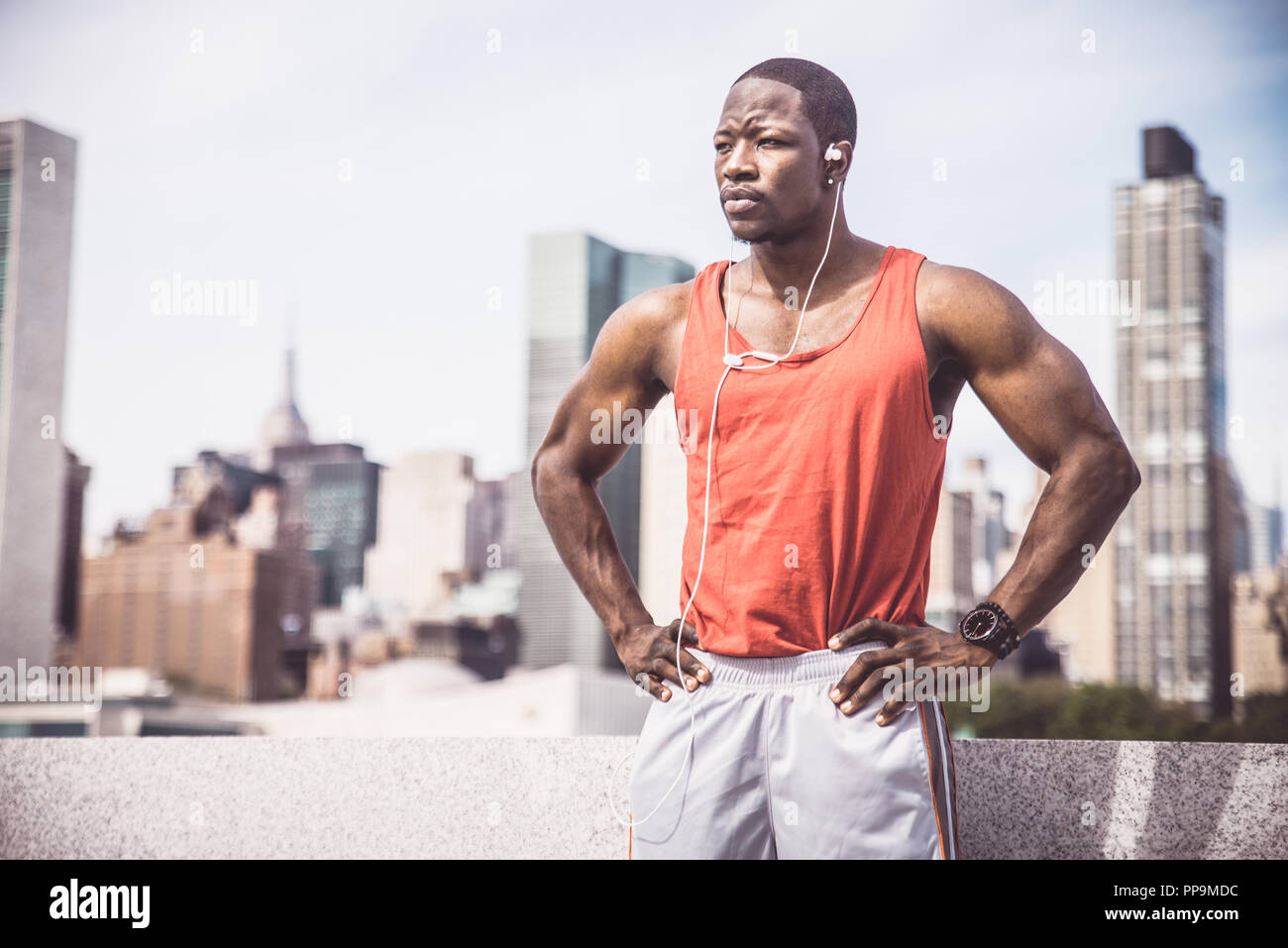 Sportive man training outdoors Stock Photo - Alamy