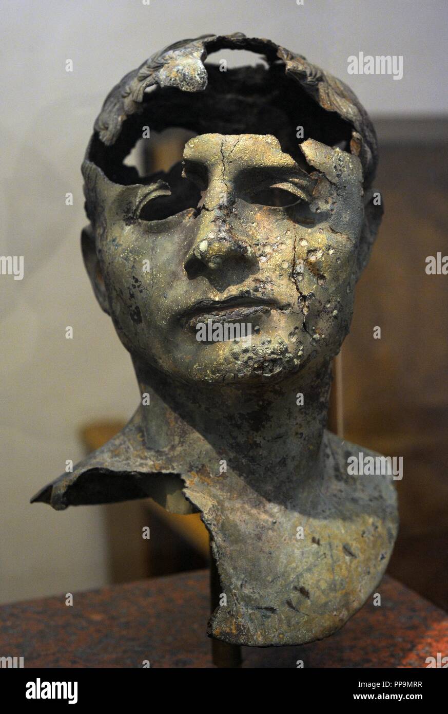 Bronze age man hi-res stock photography and images - Alamy
