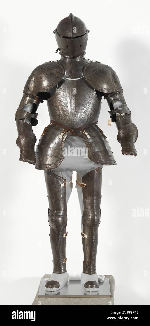 White armour hi-res stock photography and images - Alamy