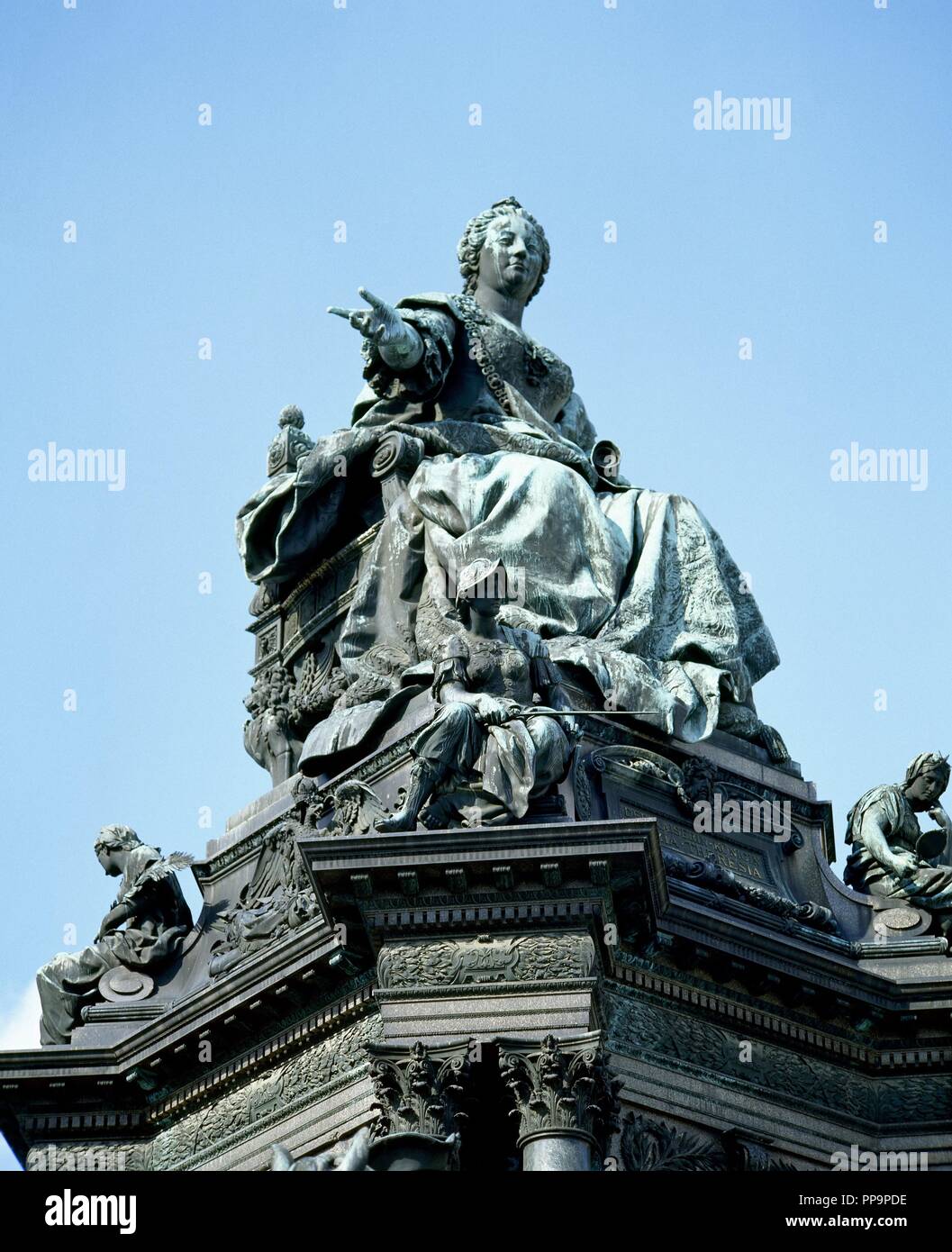 Memorial de viena hi-res stock photography and images - Alamy