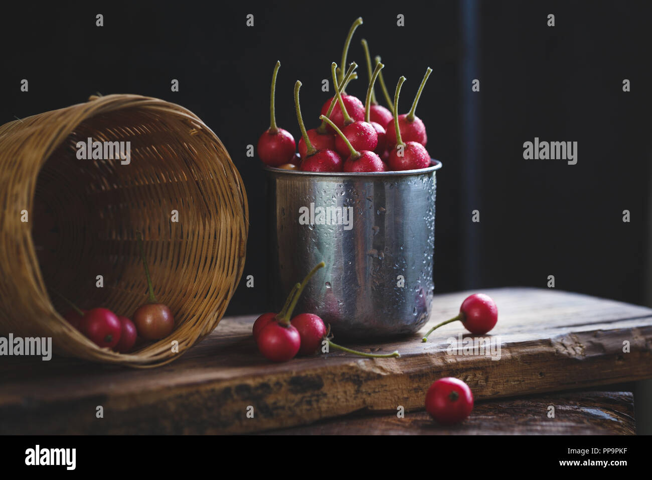 Panama Berry fruits Stock Photo - Alamy