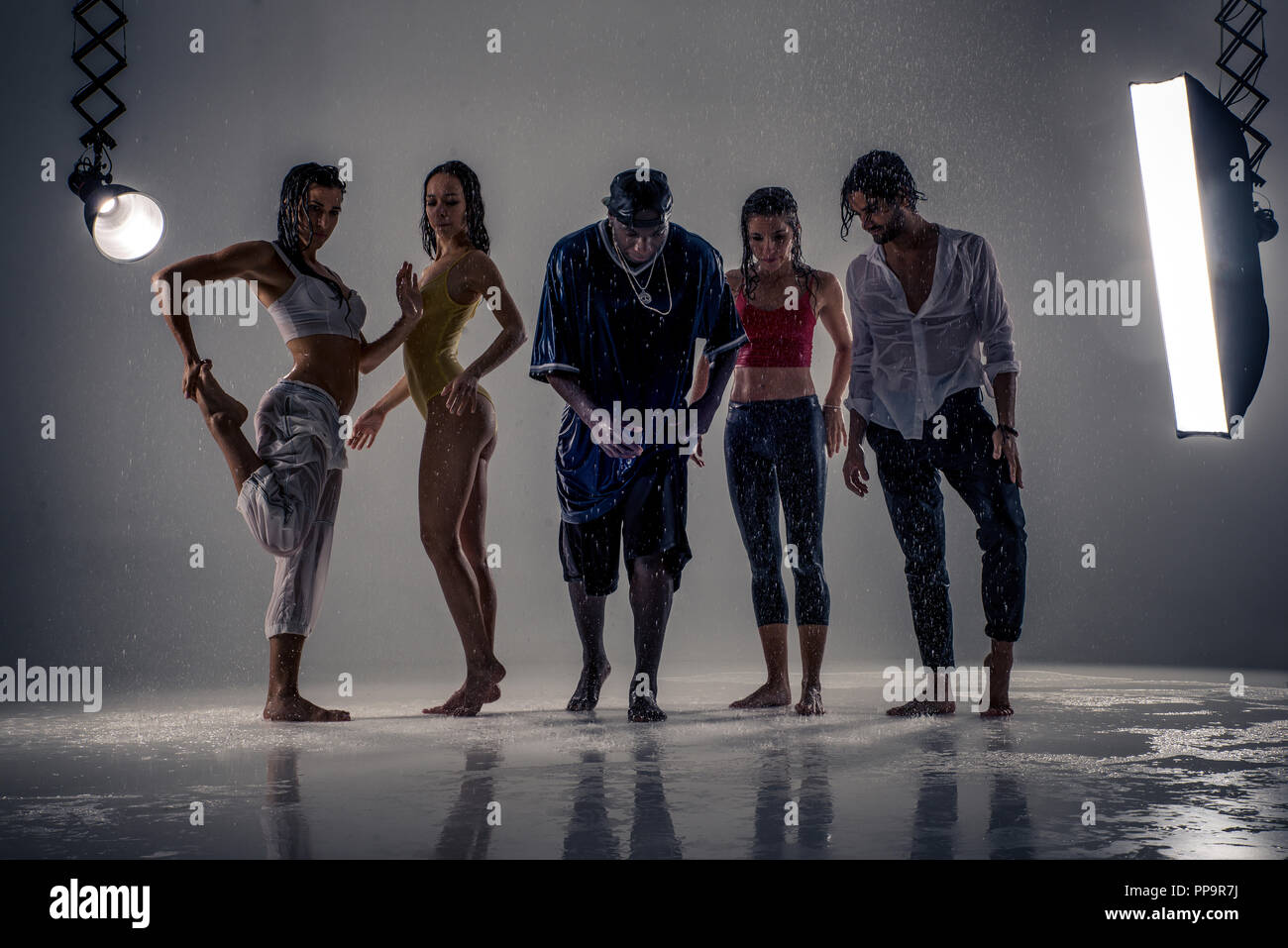 Rain Nightclub Stock Photos & Rain Nightclub Stock Images - Alamy