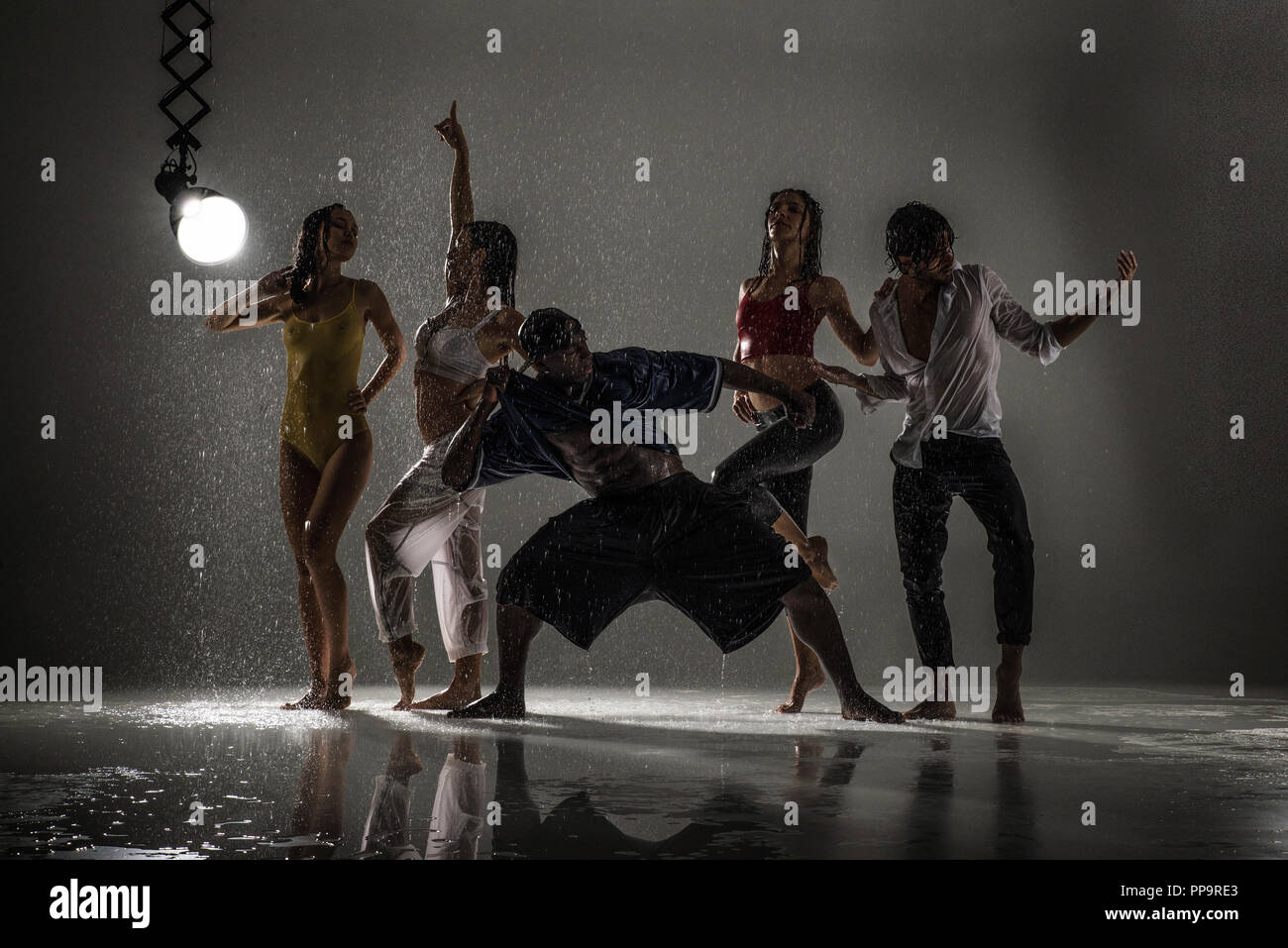 Rain Nightclub Stock Photos & Rain Nightclub Stock Images - Alamy