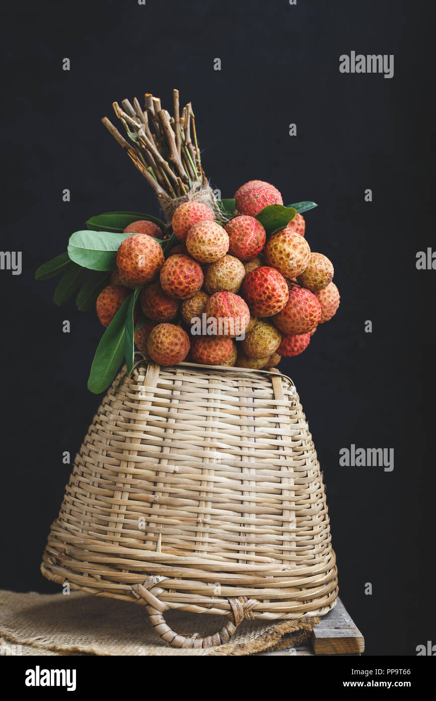 Fresh lychee fruits Stock Photo - Alamy