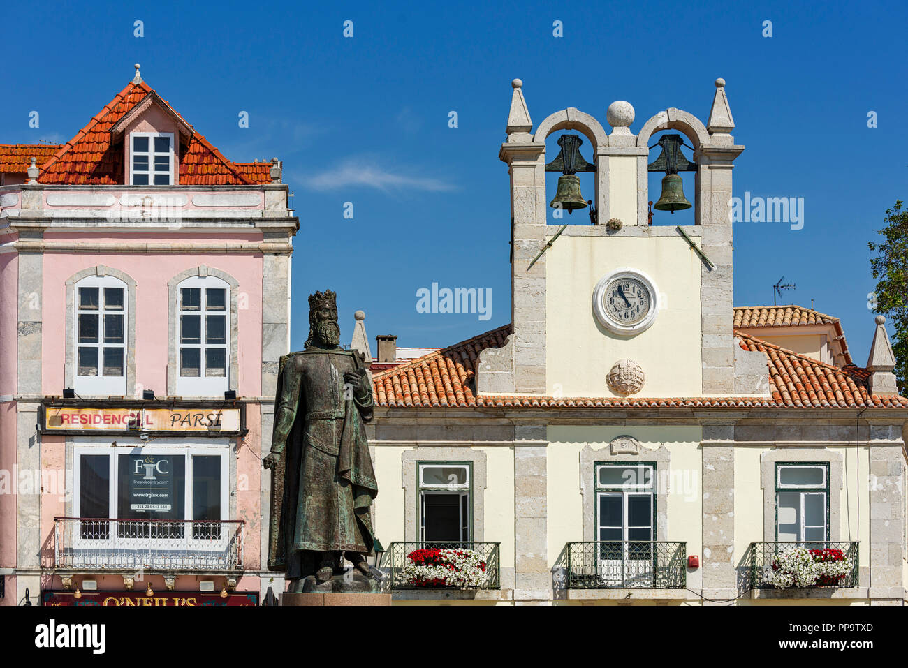 Center of Cascais and King Peter I statue Stock Photo - Alamy