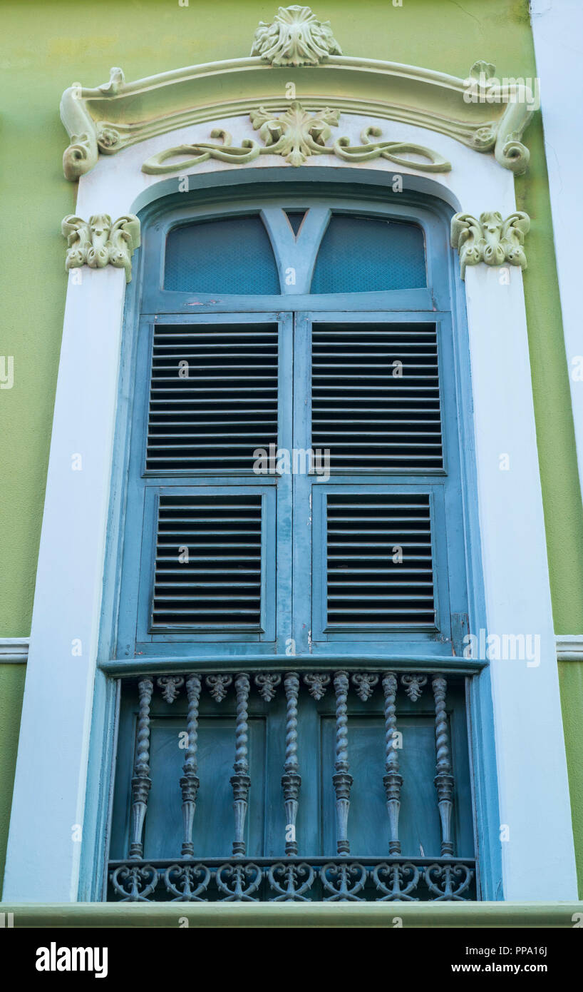 Modernist architecture, The Gabinete Literario cultural institution ...