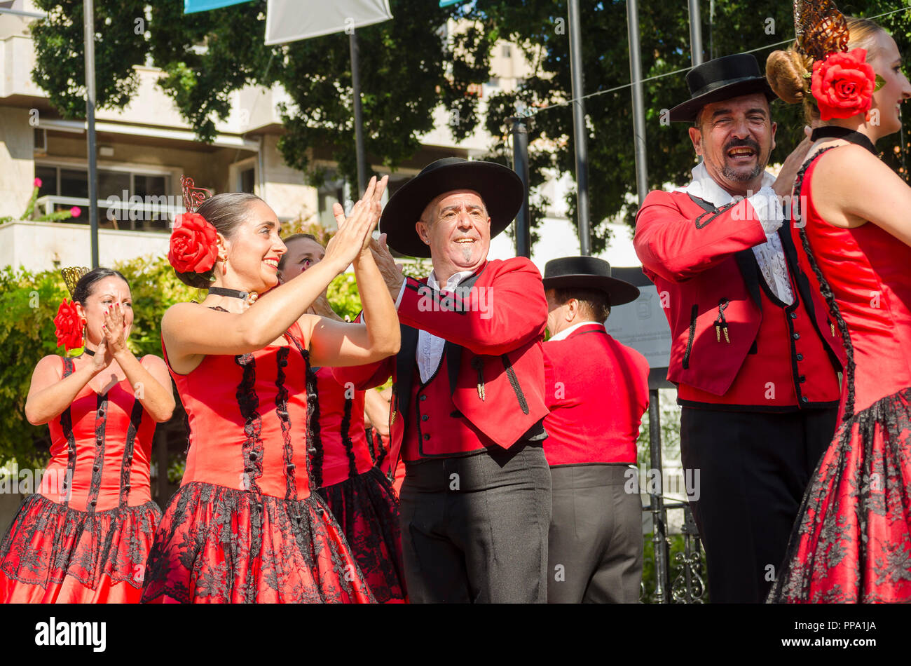 Flamenco dancers andalucia hi-res stock photography and images - Alamy