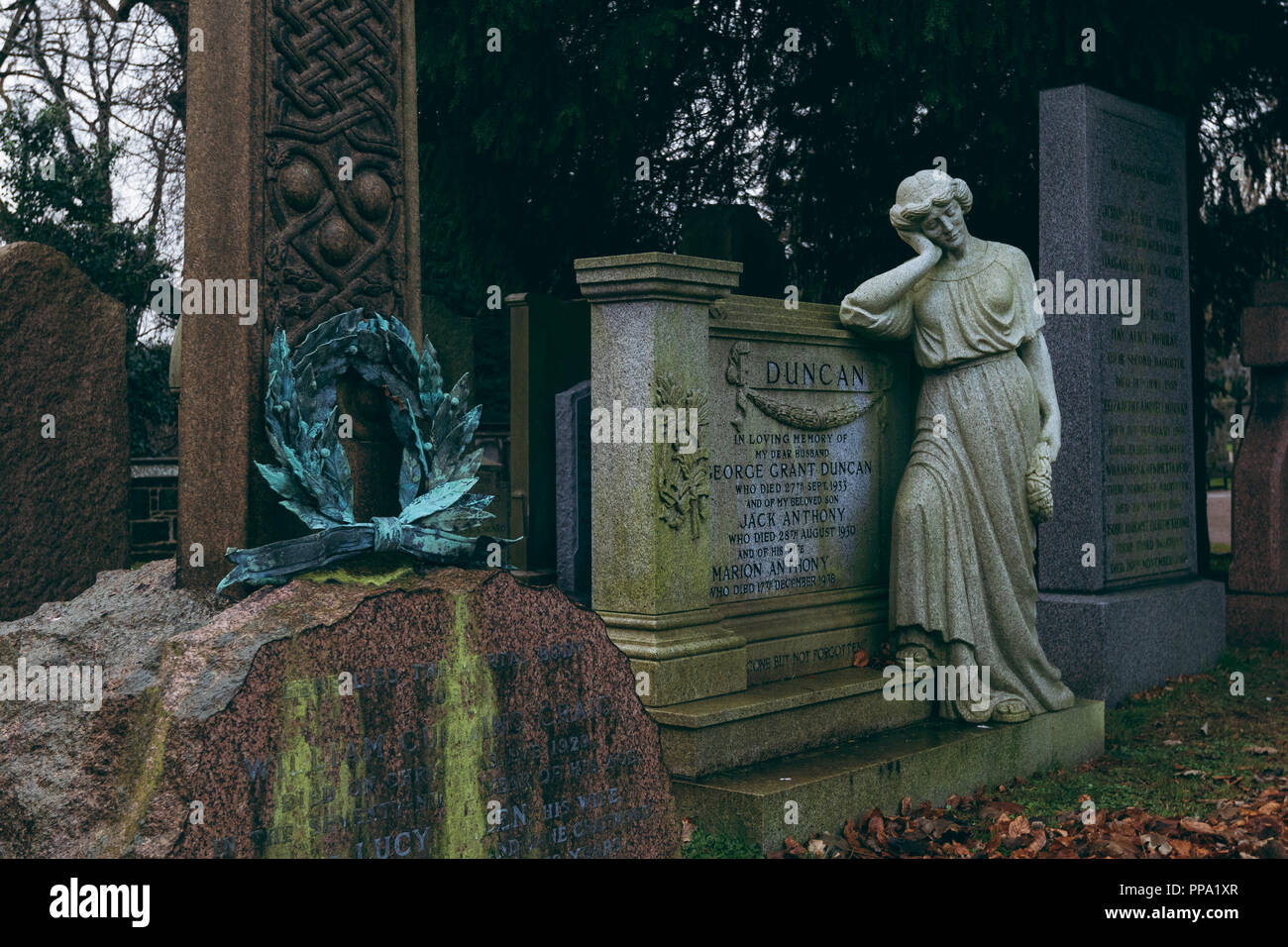 Victorian statue woman cemetery hi-res stock photography and images - Alamy