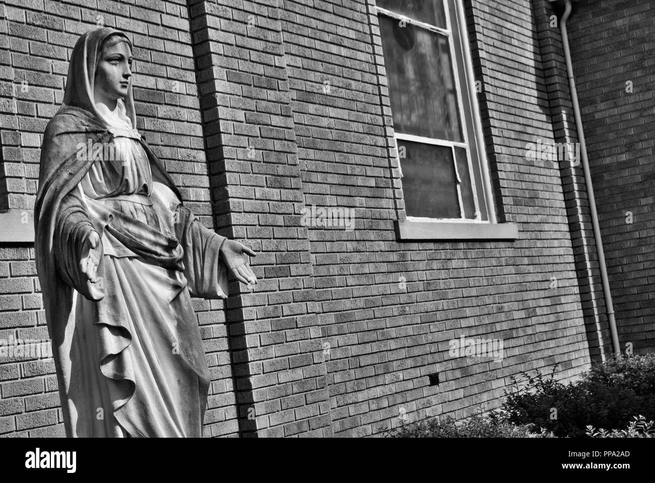 very old statue / headstone in a cemetery Stock Photo - Alamy