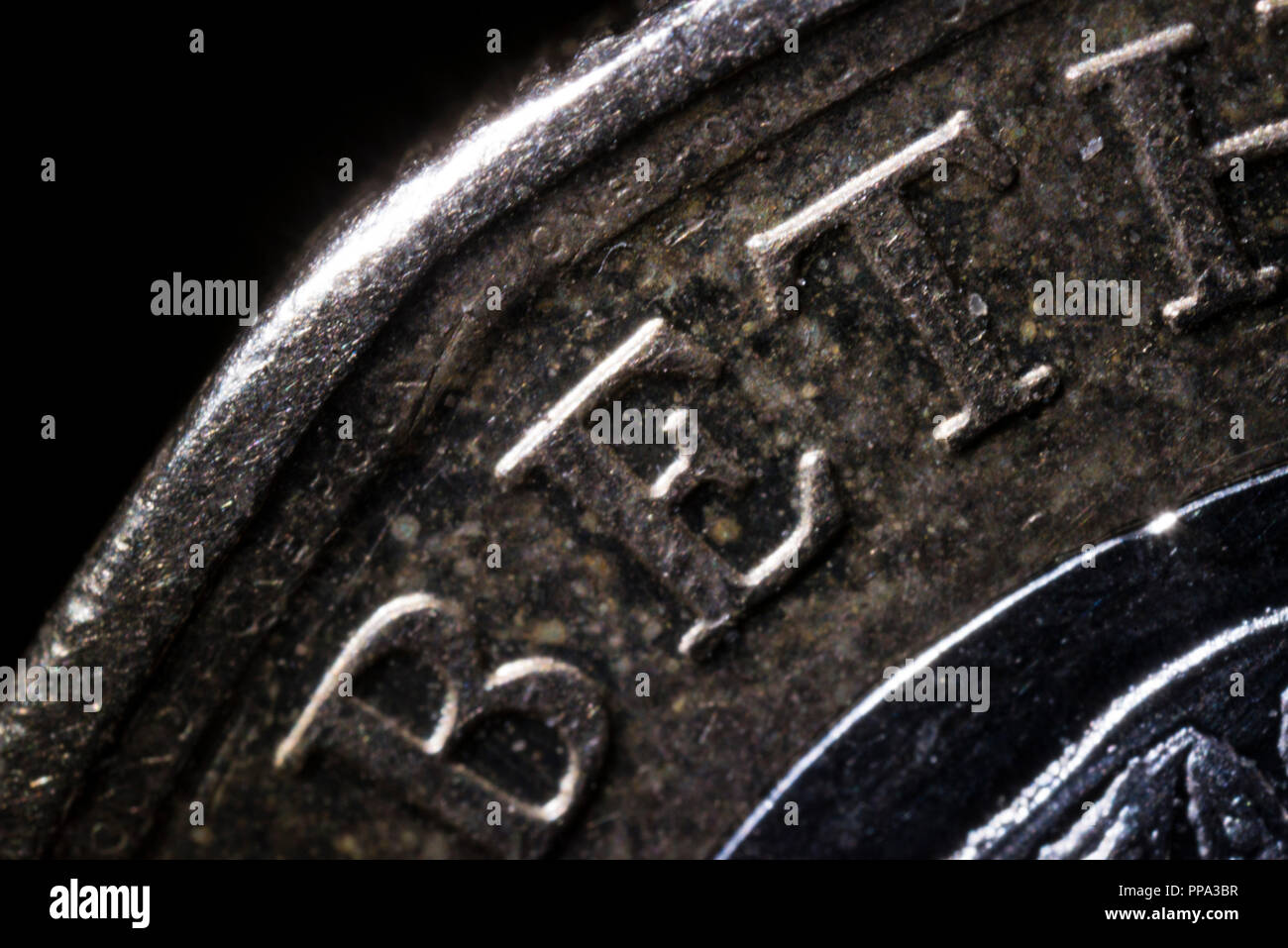 Extreme macro of £1 coin Stock Photo - Alamy