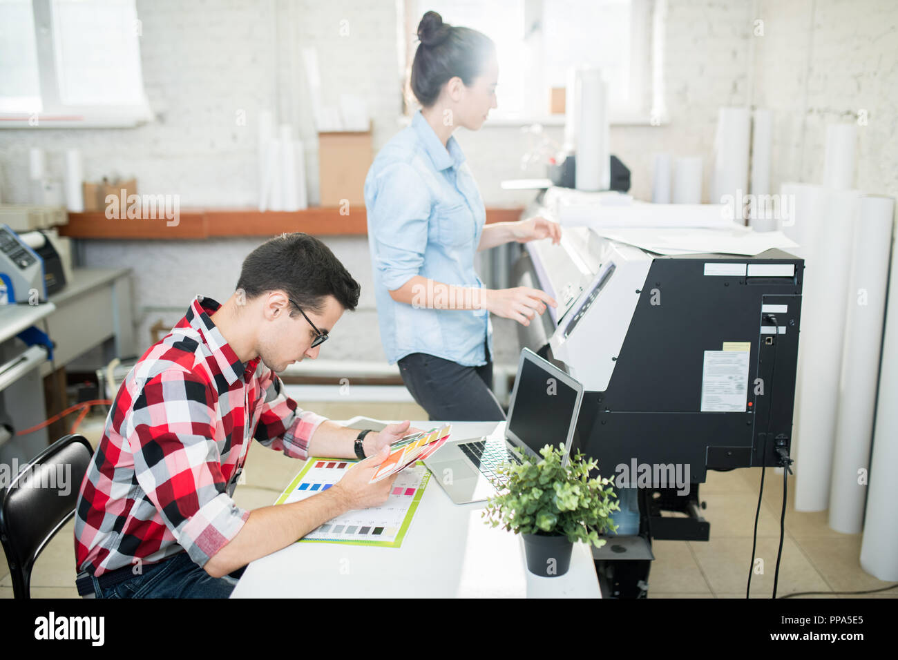 Smart office, printer hi-res stock photography and images - Alamy