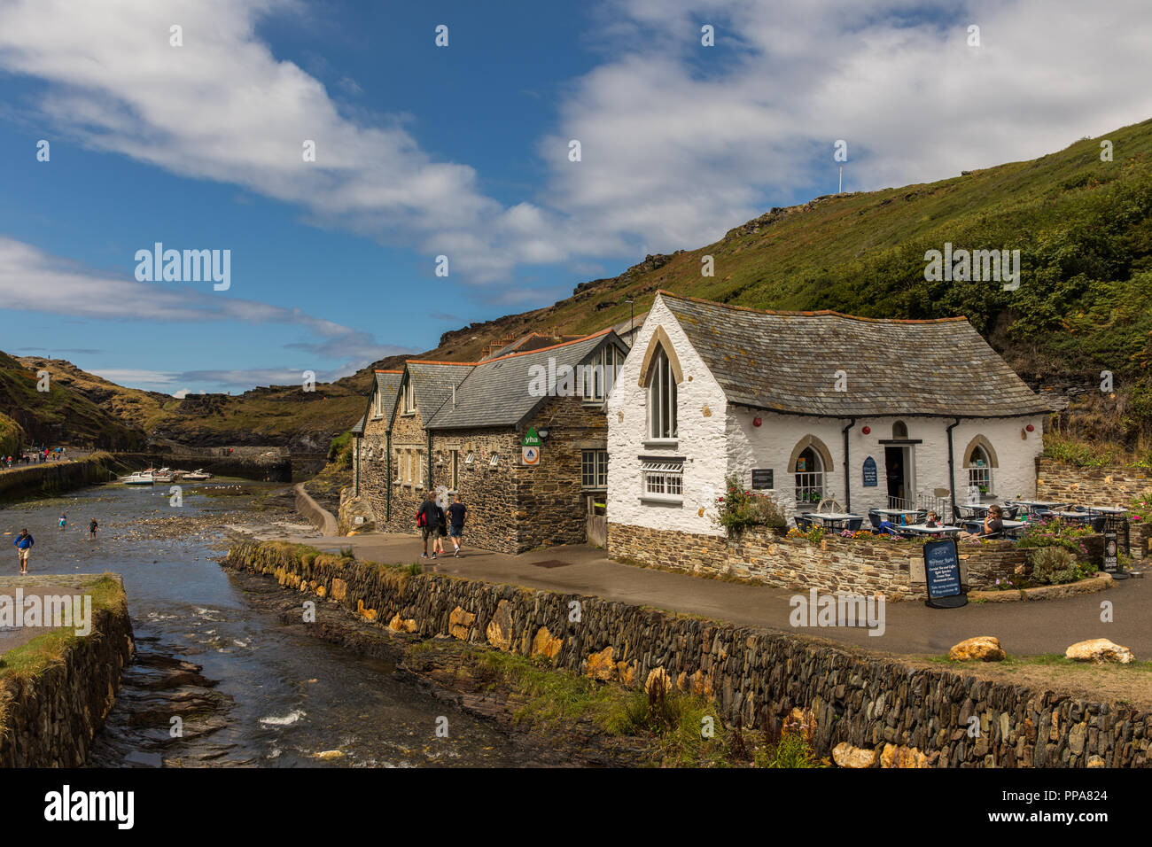 Uk boscastle hi-res stock photography and images - Alamy