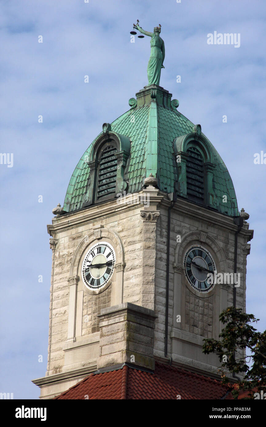 Statue of Lady Justice on top of Rockingham County Courthouse in ...
