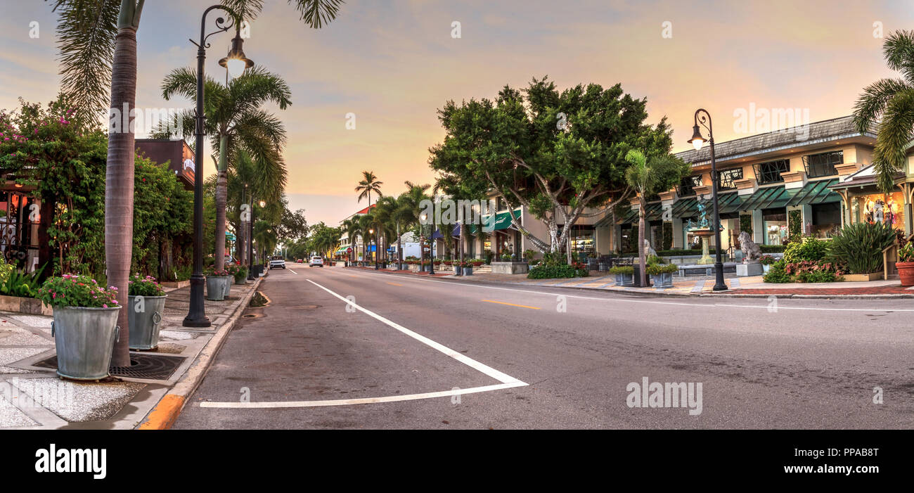 Third street naples florida hi-res stock photography and images - Alamy