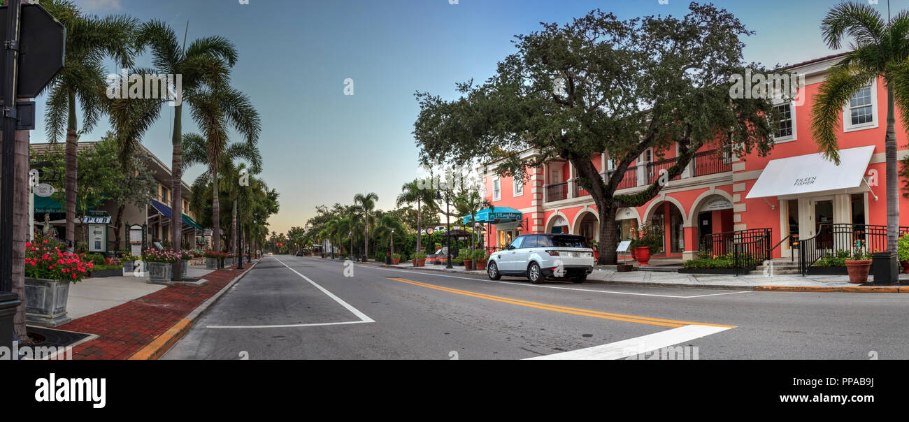 Third street naples florida hi-res stock photography and images - Alamy