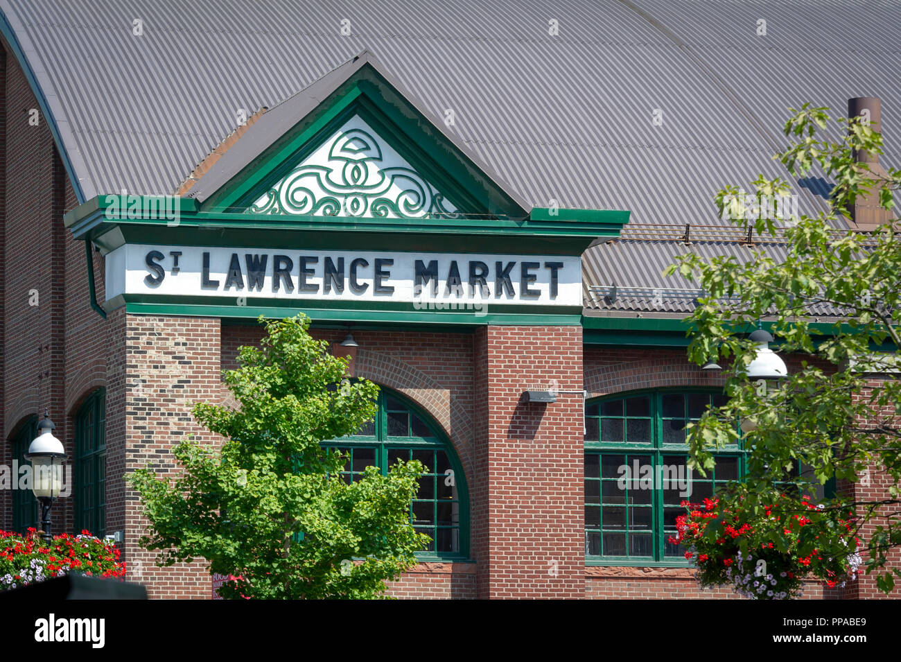 St lawrence street sign hi-res stock photography and images - Alamy