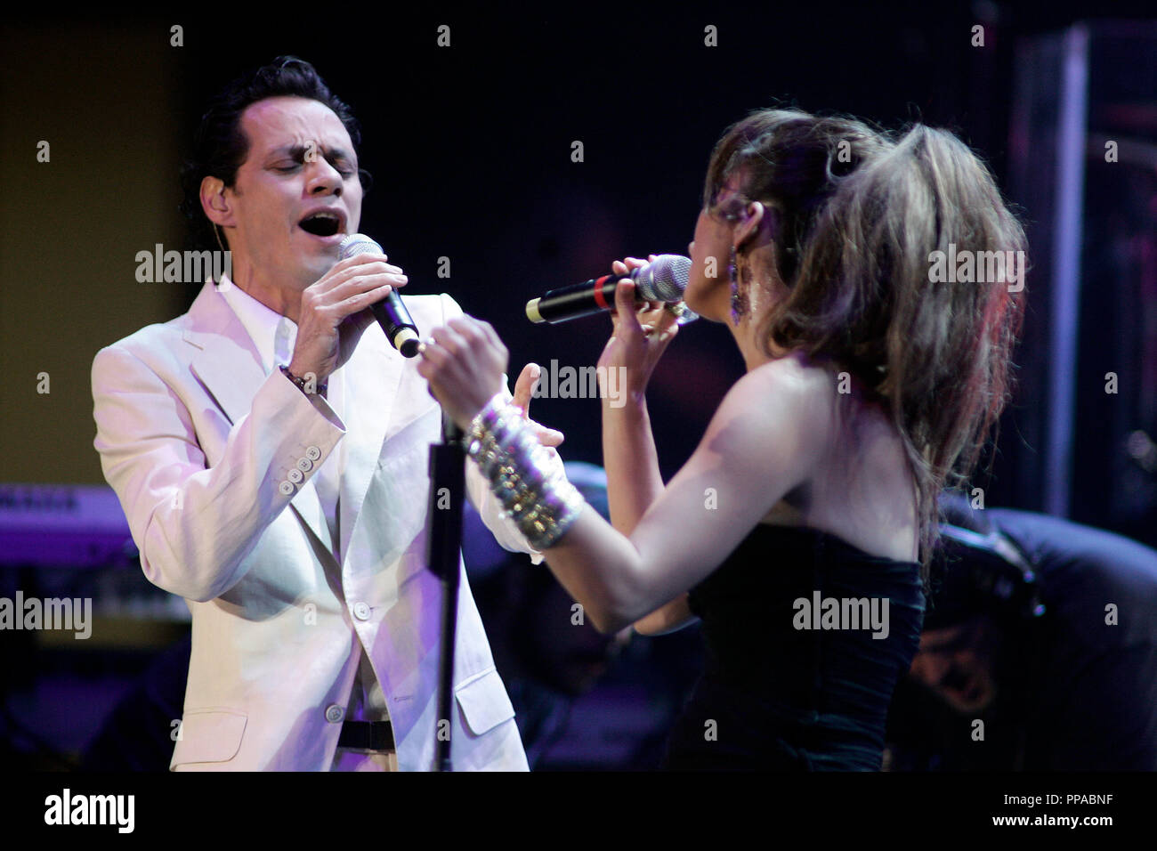 Jennifer and marc hi-res stock photography and images - Alamy