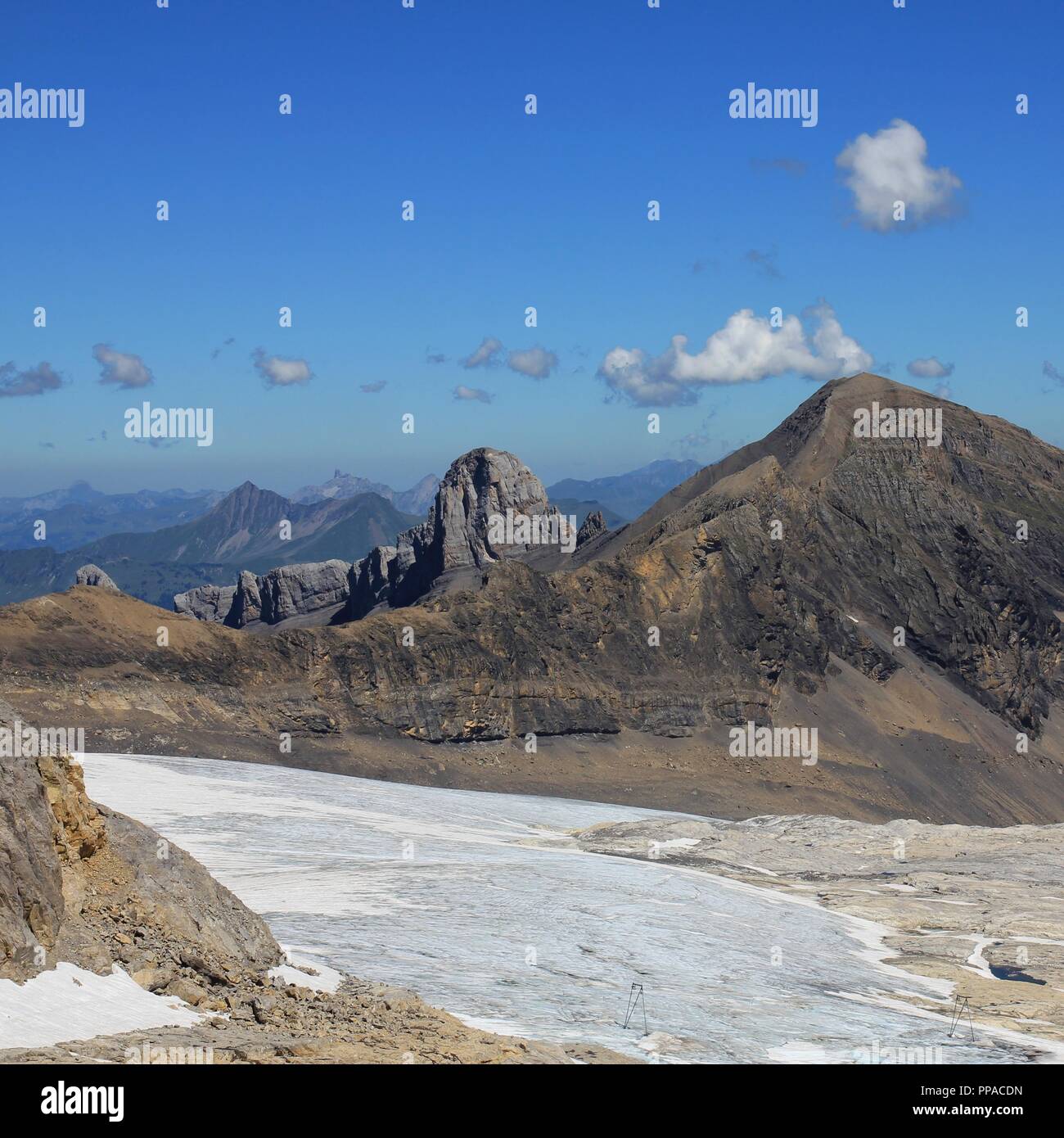 Tsanfleuron Glacier and distant view of Mount Lauenenhorn. Glacier 3000 ...