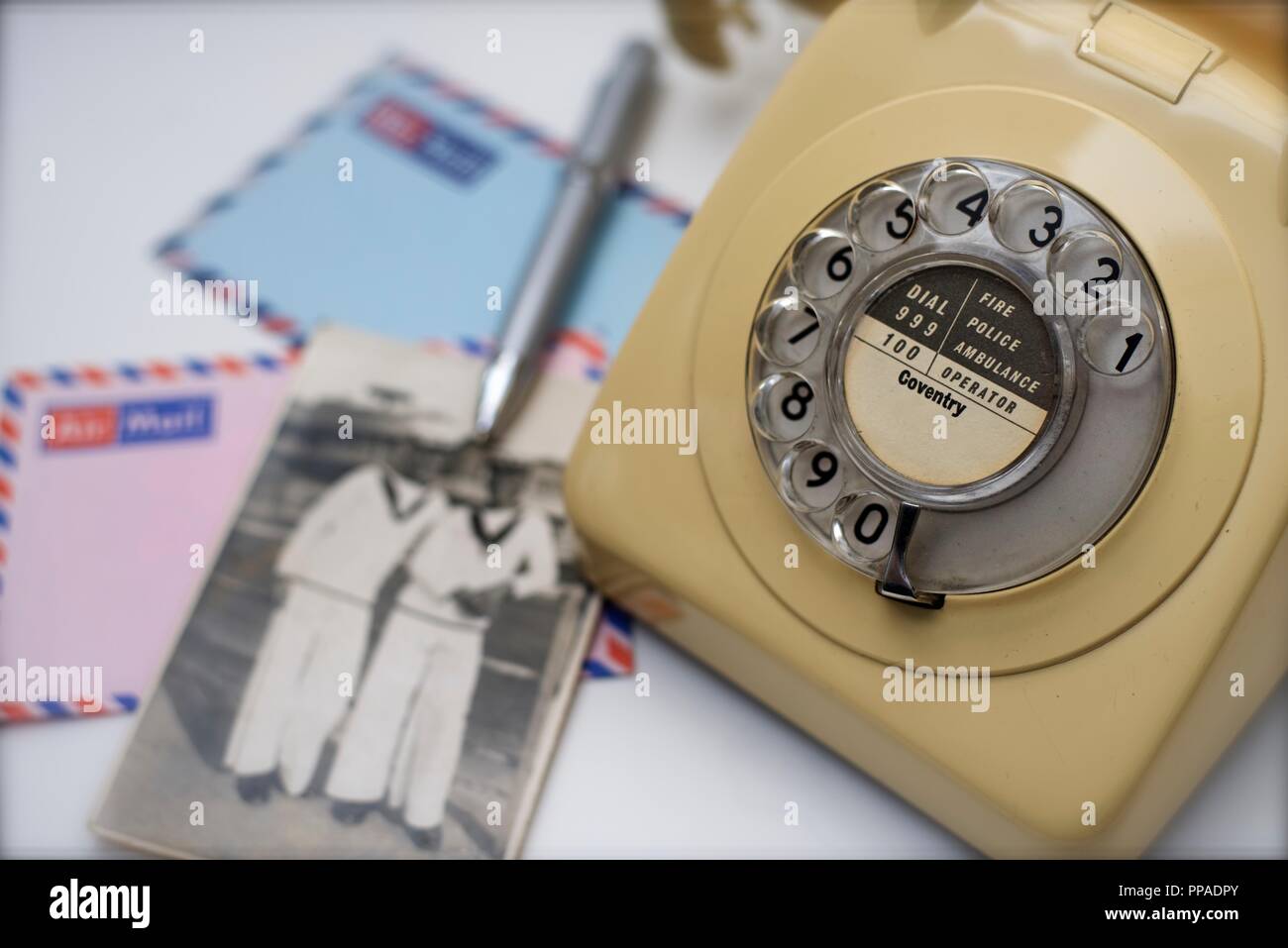 Old fashioned telephone exchange hi-res stock photography and images ...
