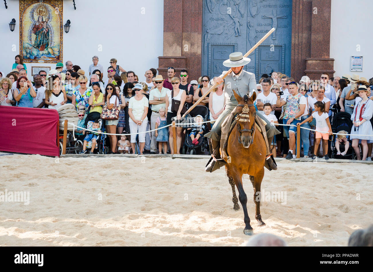 Garrocha hi-res stock photography and images - Alamy
