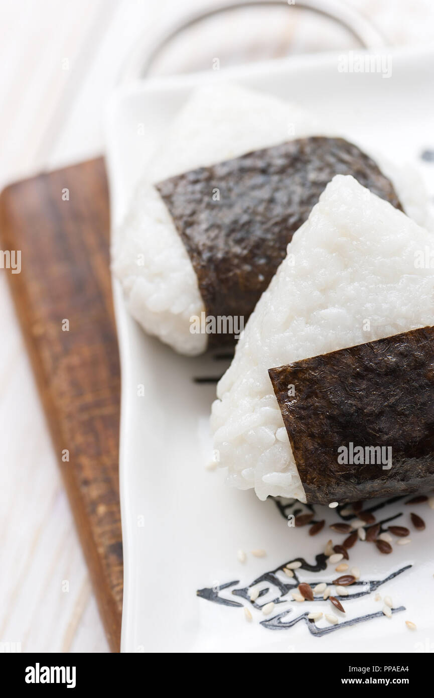 Triangle onigiri hi-res stock photography and images - Alamy