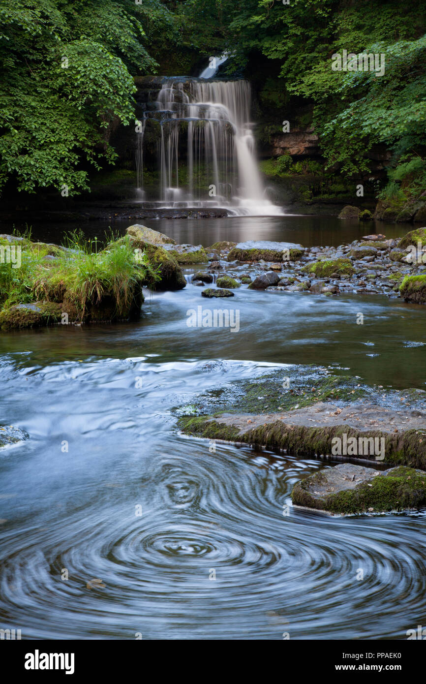 Cauldron Force Waterfall, West Burton Falls, Wensleydale, Yorkshire ...