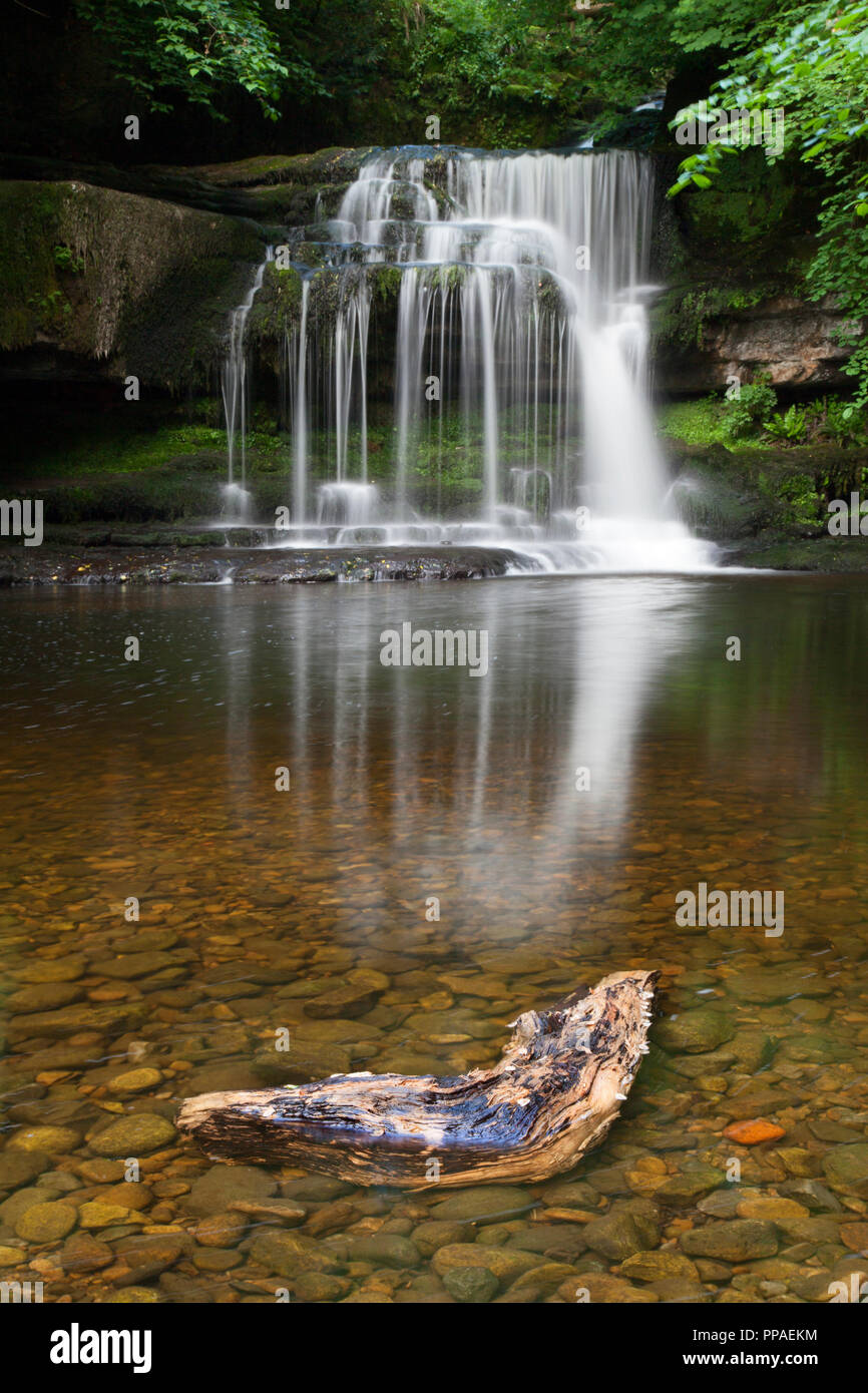Cauldron Force Waterfall, West Burton Falls, Wensleydale, Yorkshire ...