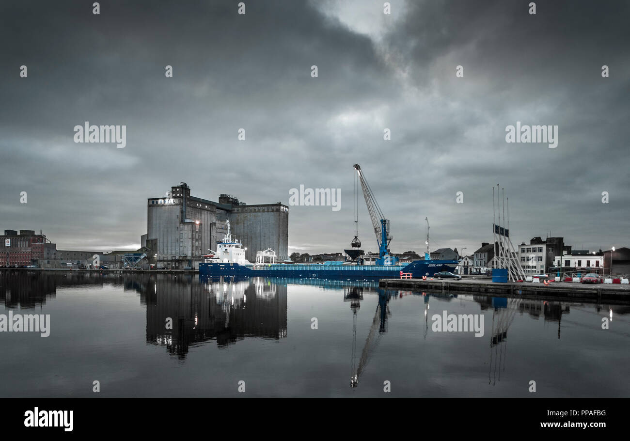 Salt cargo hi-res stock photography and images - Alamy