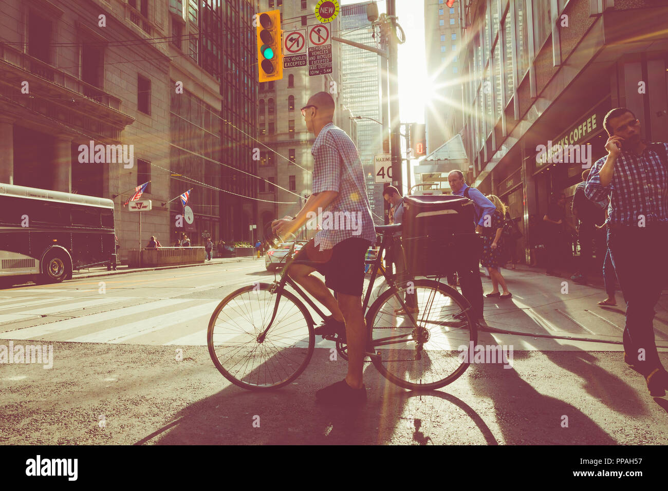 TORONTO, CANADA - SEPTEMBER 17, 2018: Rush hour at Toronto downtown ...