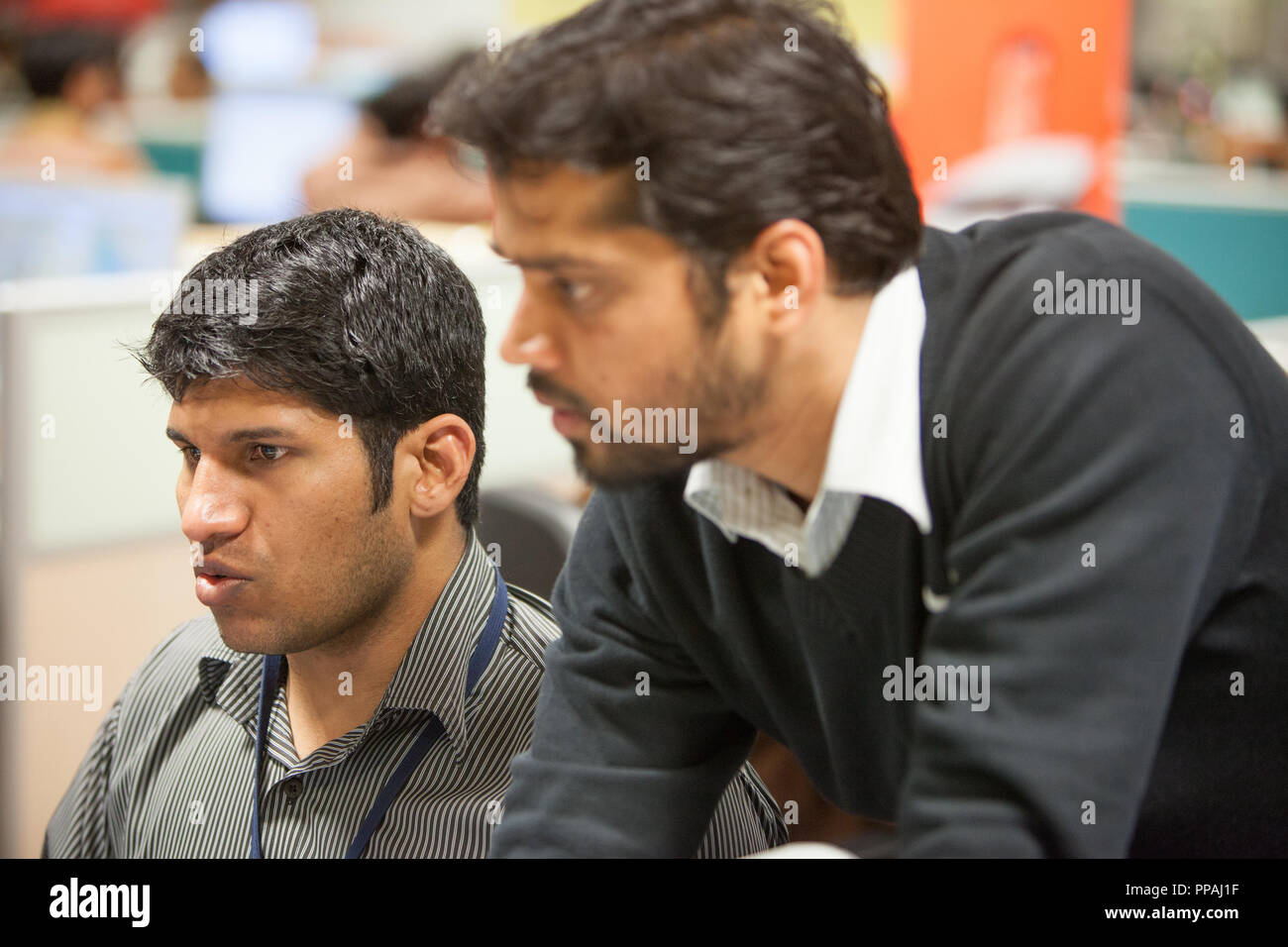 Call centre staff india hi-res stock photography and images - Alamy