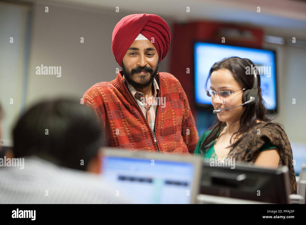 Call centre staff india hi-res stock photography and images - Alamy