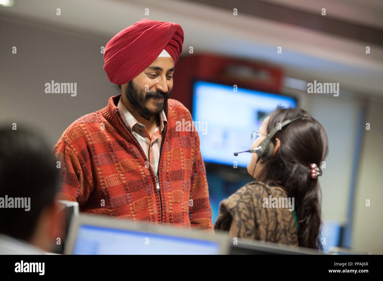 Call centre india hi-res stock photography and images - Alamy