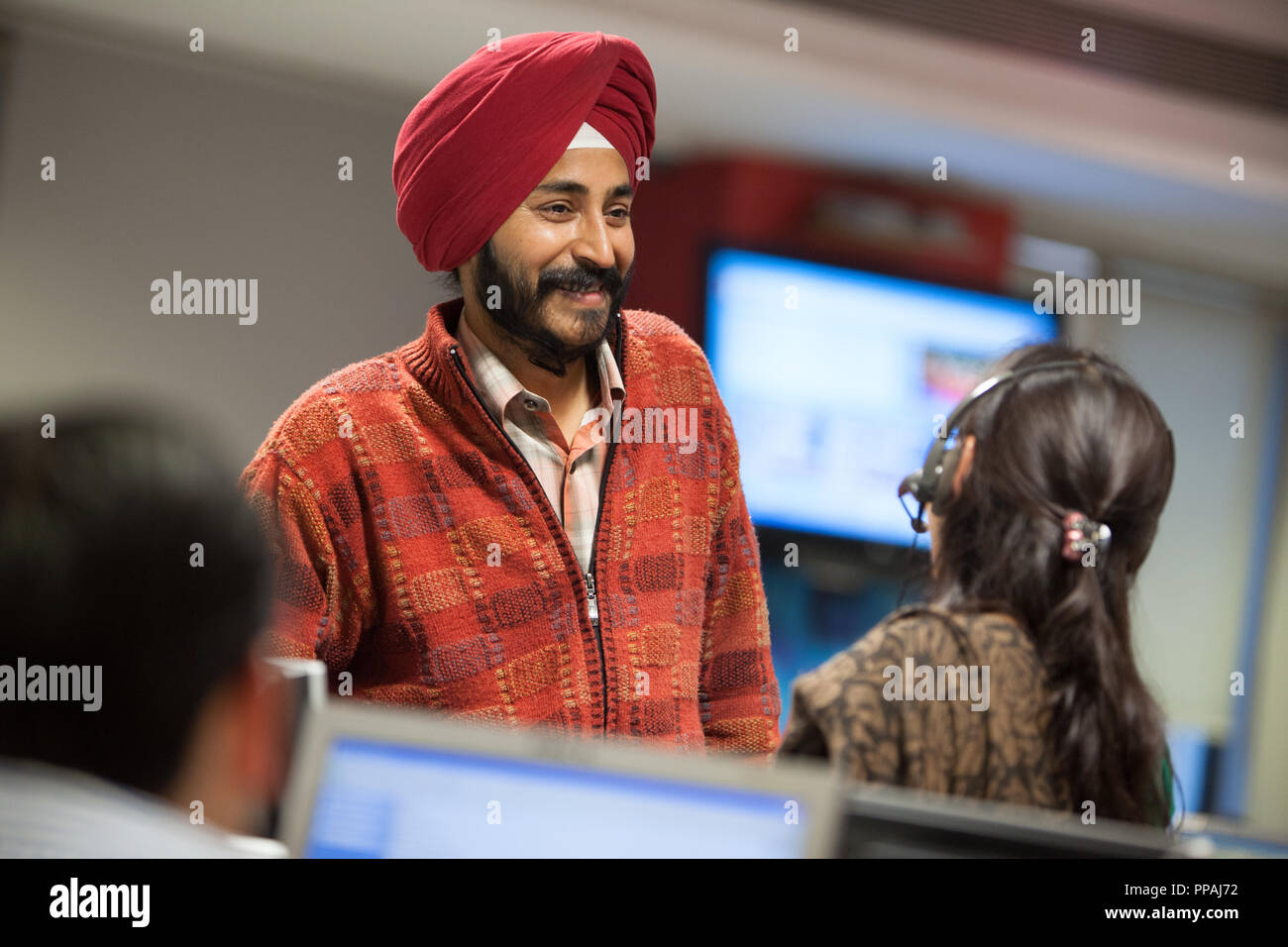 Call centre india hi-res stock photography and images - Alamy