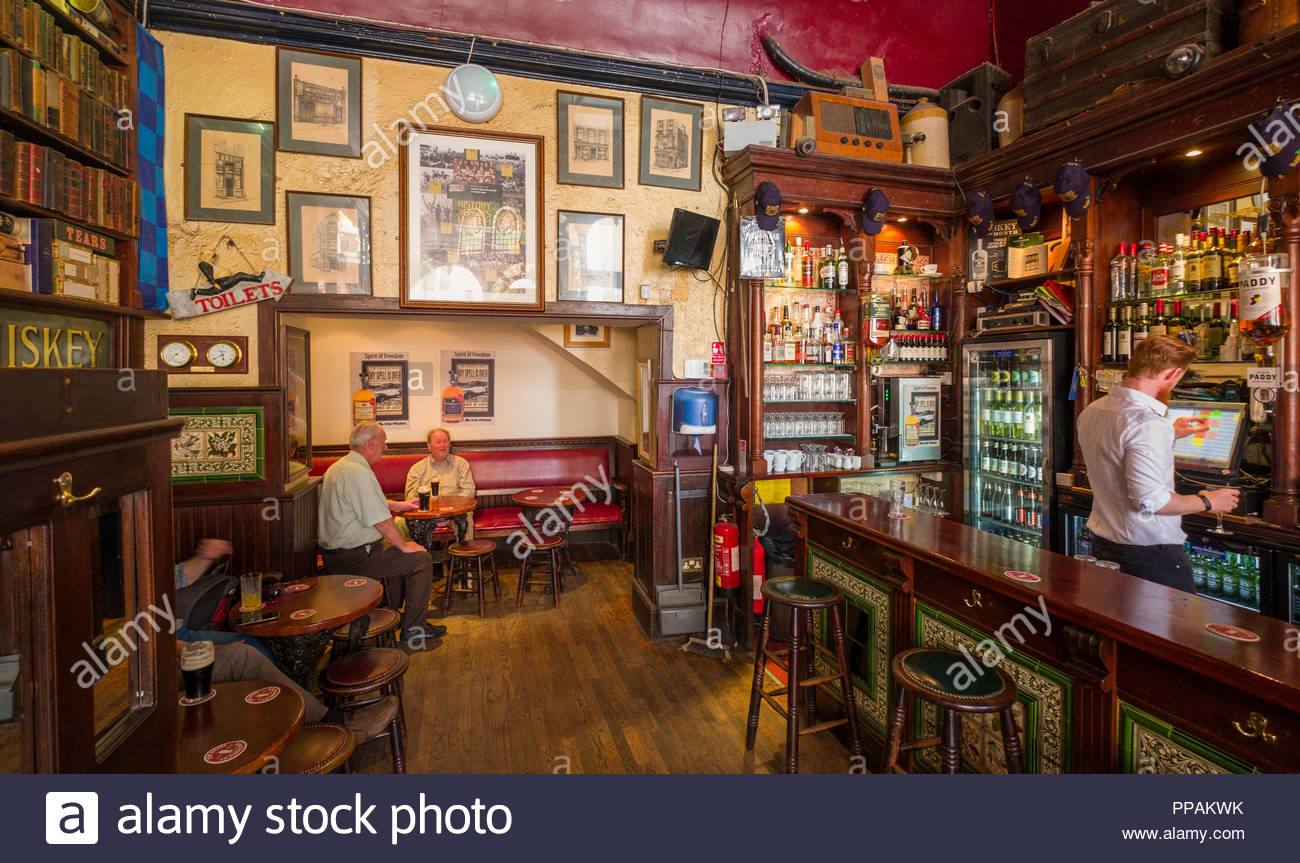 Inside Traditional Ireland Pub Stock Photos & Inside Traditional ...