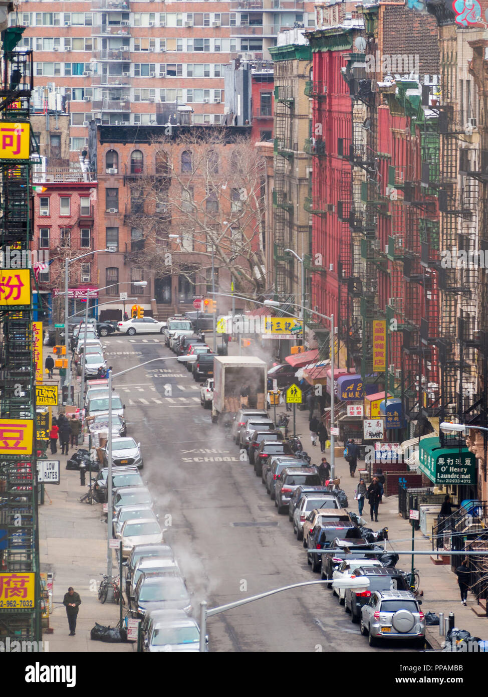 Lower East Side street with Chinese signs Stock Photo - Alamy