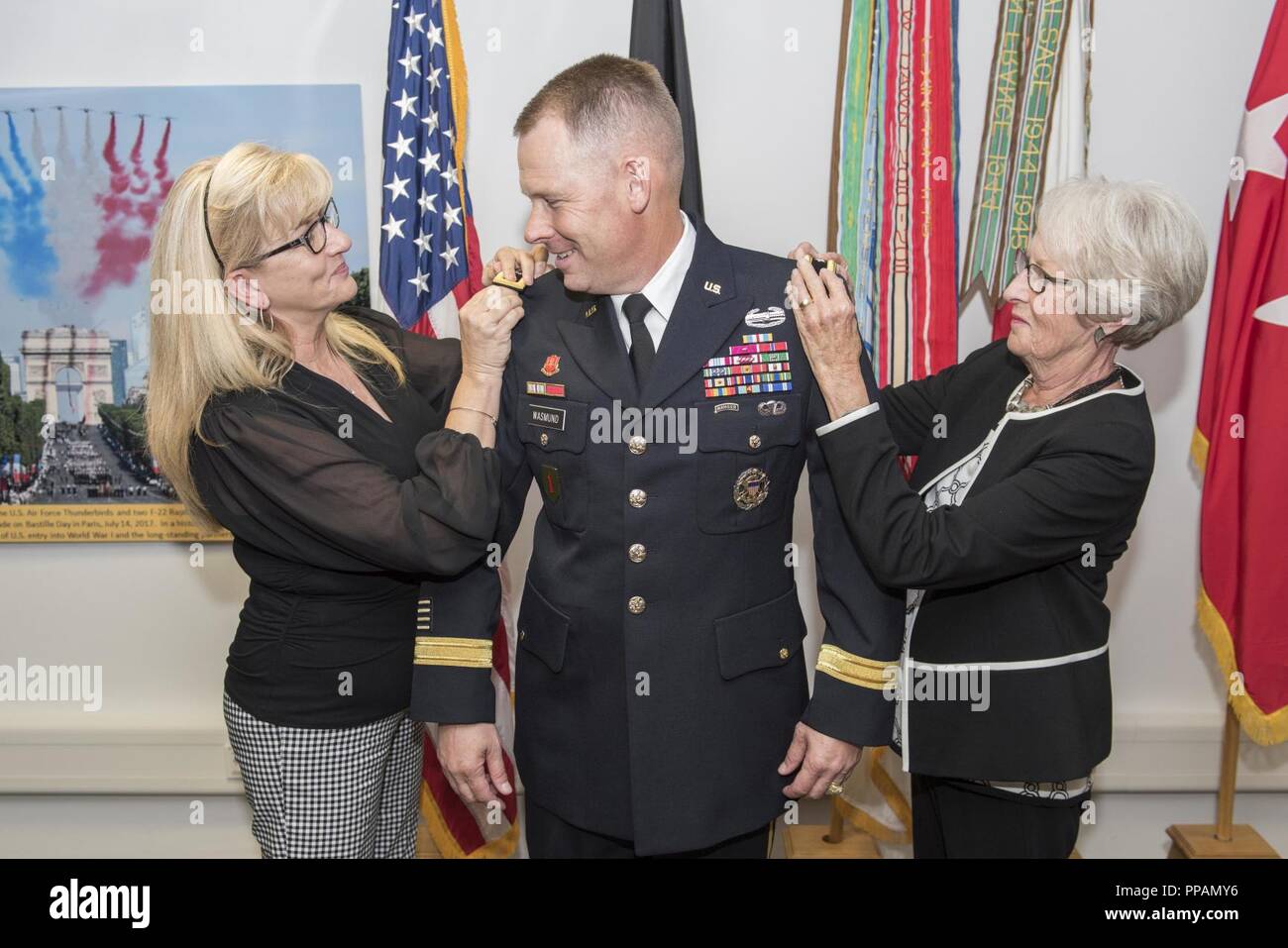 Dcg s hi-res stock photography and images - Alamy