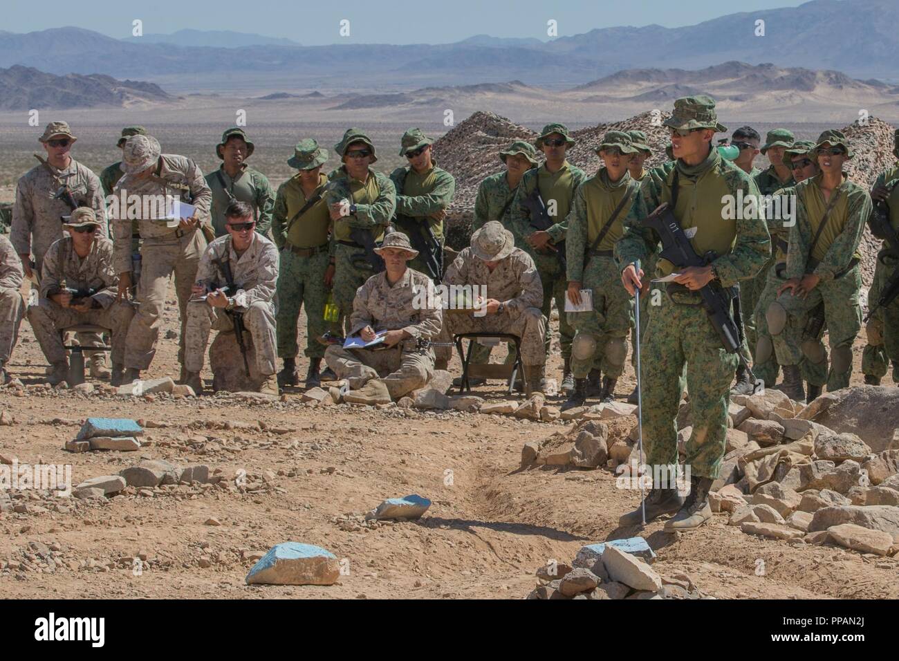 U.S. Marines and Soldiers from the Singapore Armed Forces participate ...