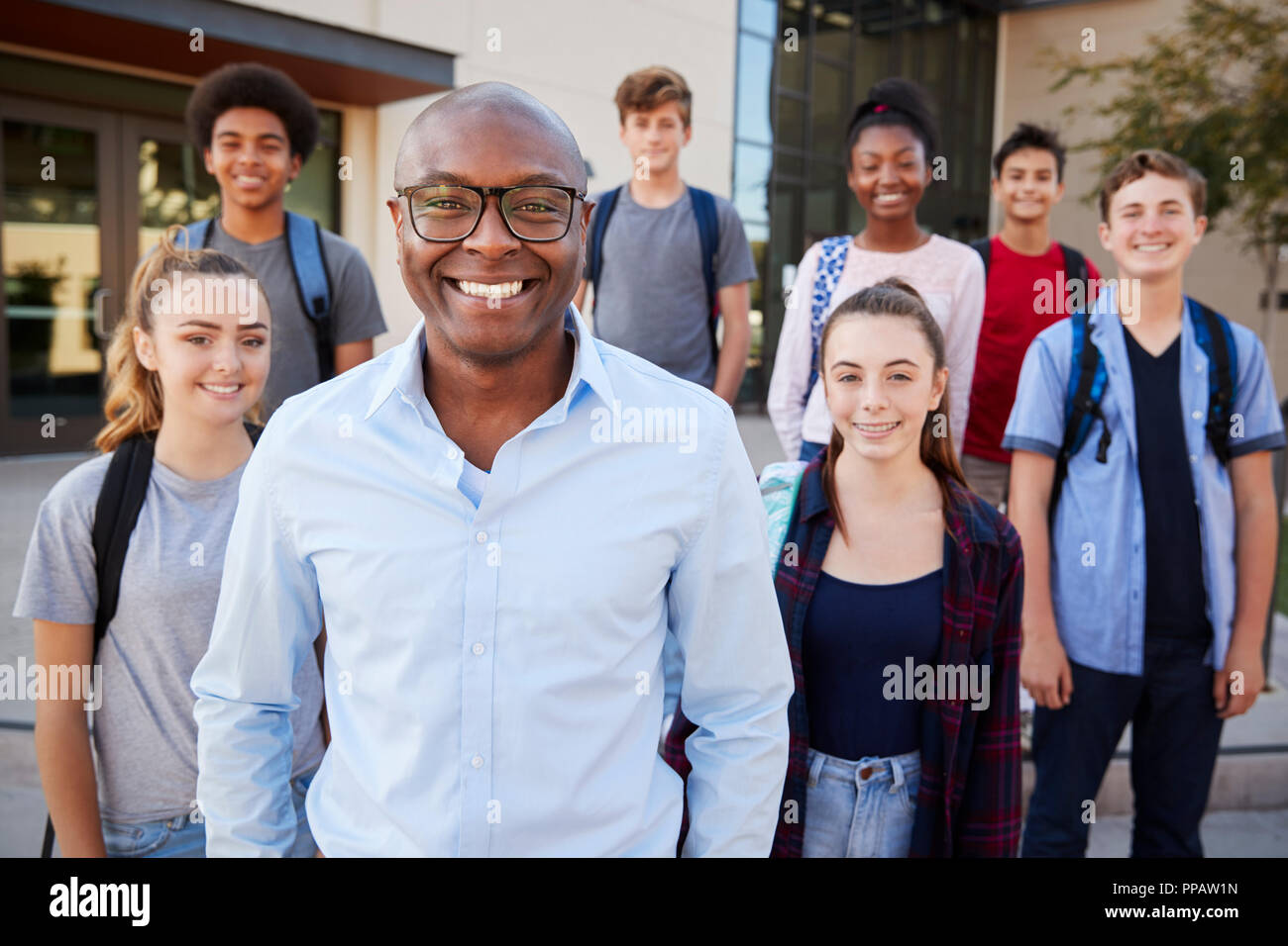 Portrait teacher class standing outside hi-res stock photography and ...