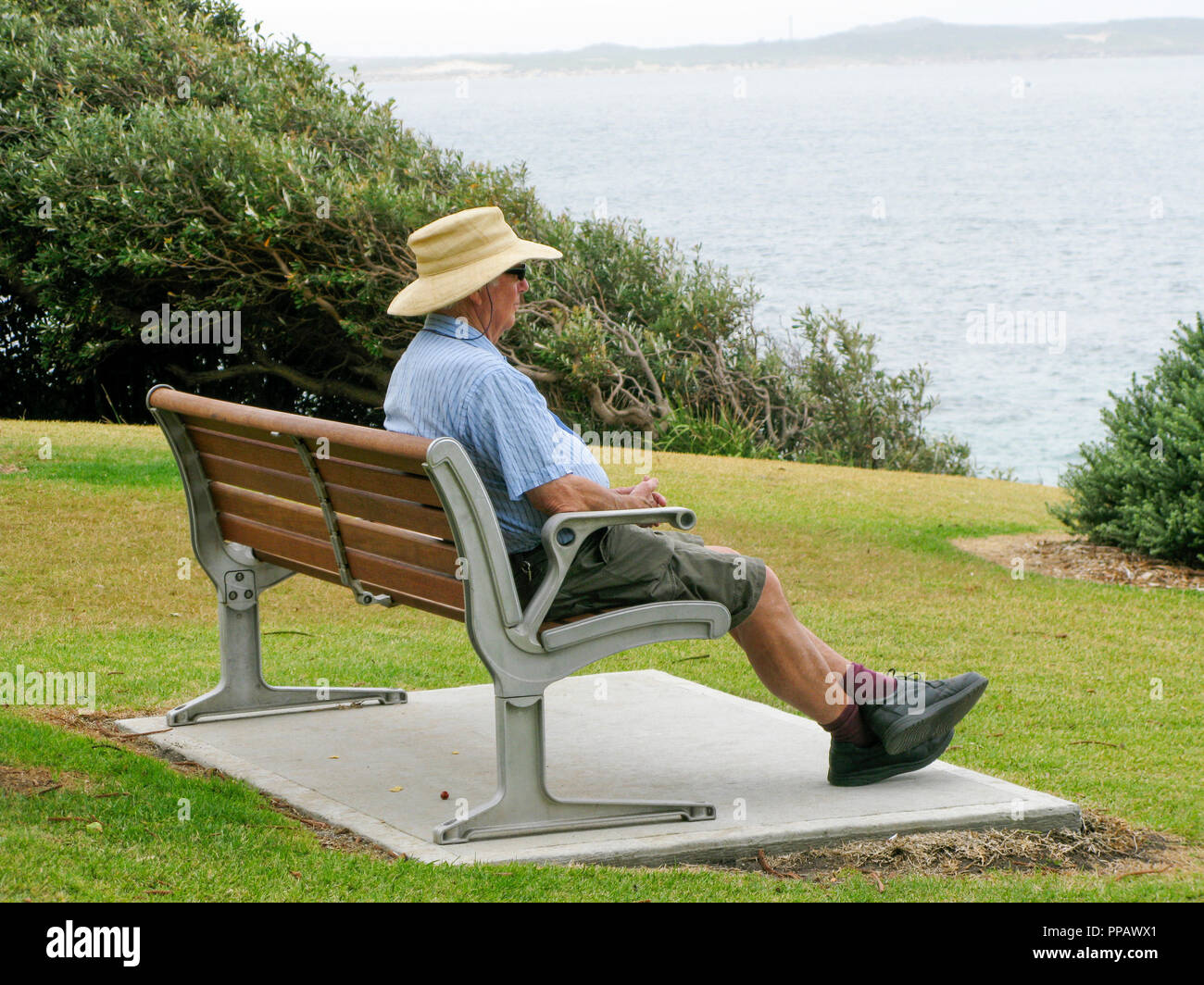 Senior citizent hi-res stock photography and images - Alamy