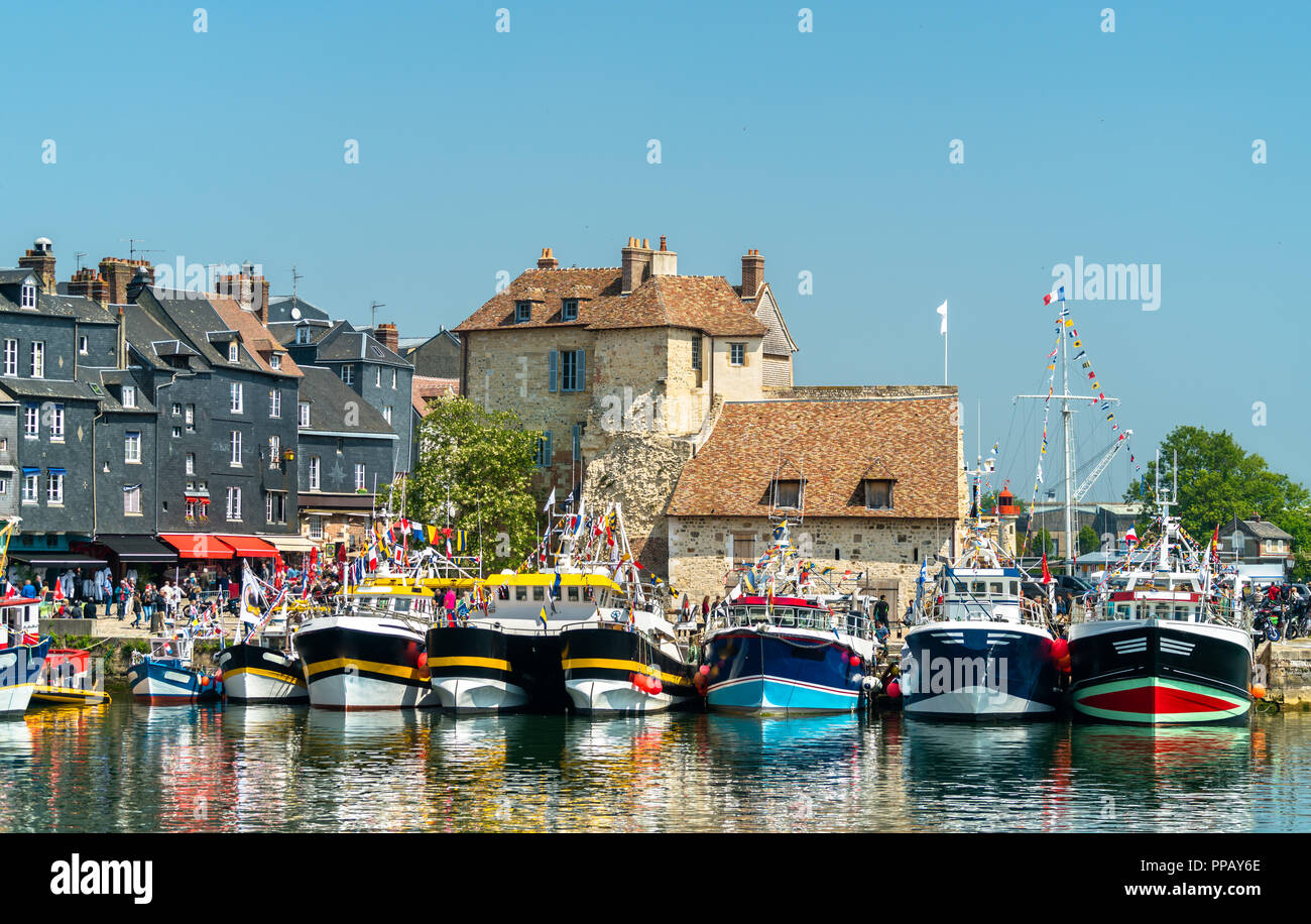 Traditional houses in the harbour of Honfleur. Normandy, France Stock ...