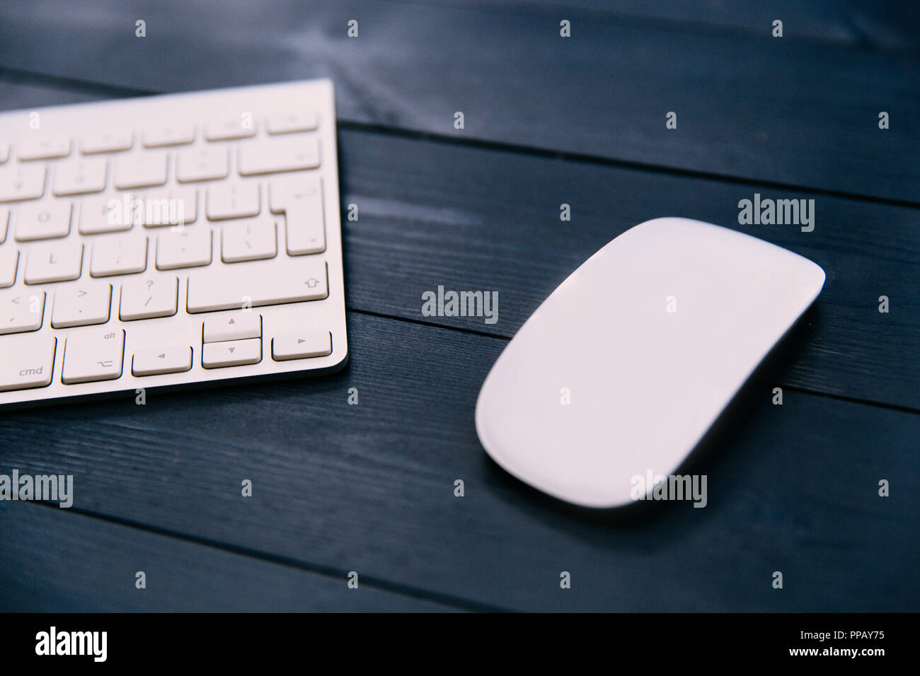 Office mouse desk hi-res stock photography and images - Alamy